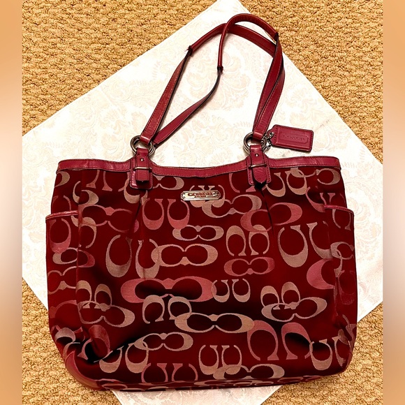 Coach | Bags | Coach Gallery Optic Signature Tote Canvas With Silver ...